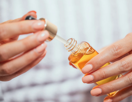 Bakuchiol Oil: What is it and why you need it in your life - Vasseur ...